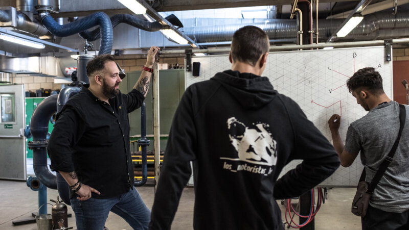 Starter maar geen jonkie: 3 zij‑instromers over hun switch – Klasse